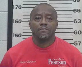 Pearson Mayor Robert Johnson jailed on charges of trying to ...